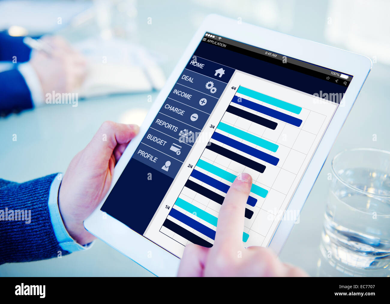 Accounting report hi-res stock photography and images - Alamy