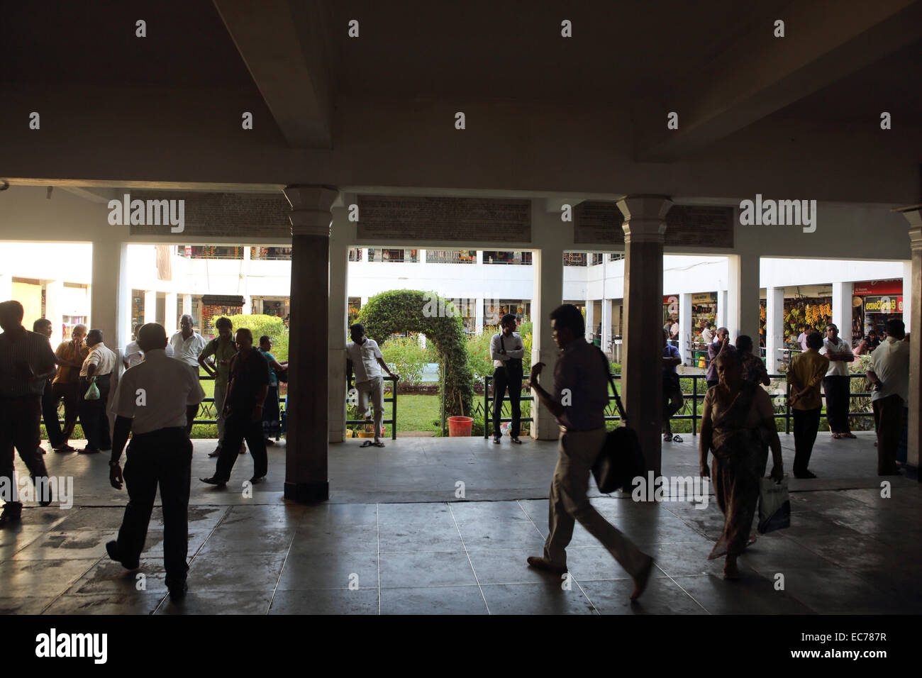 Sri lanka kandy bus station hi-res stock photography and images - Alamy