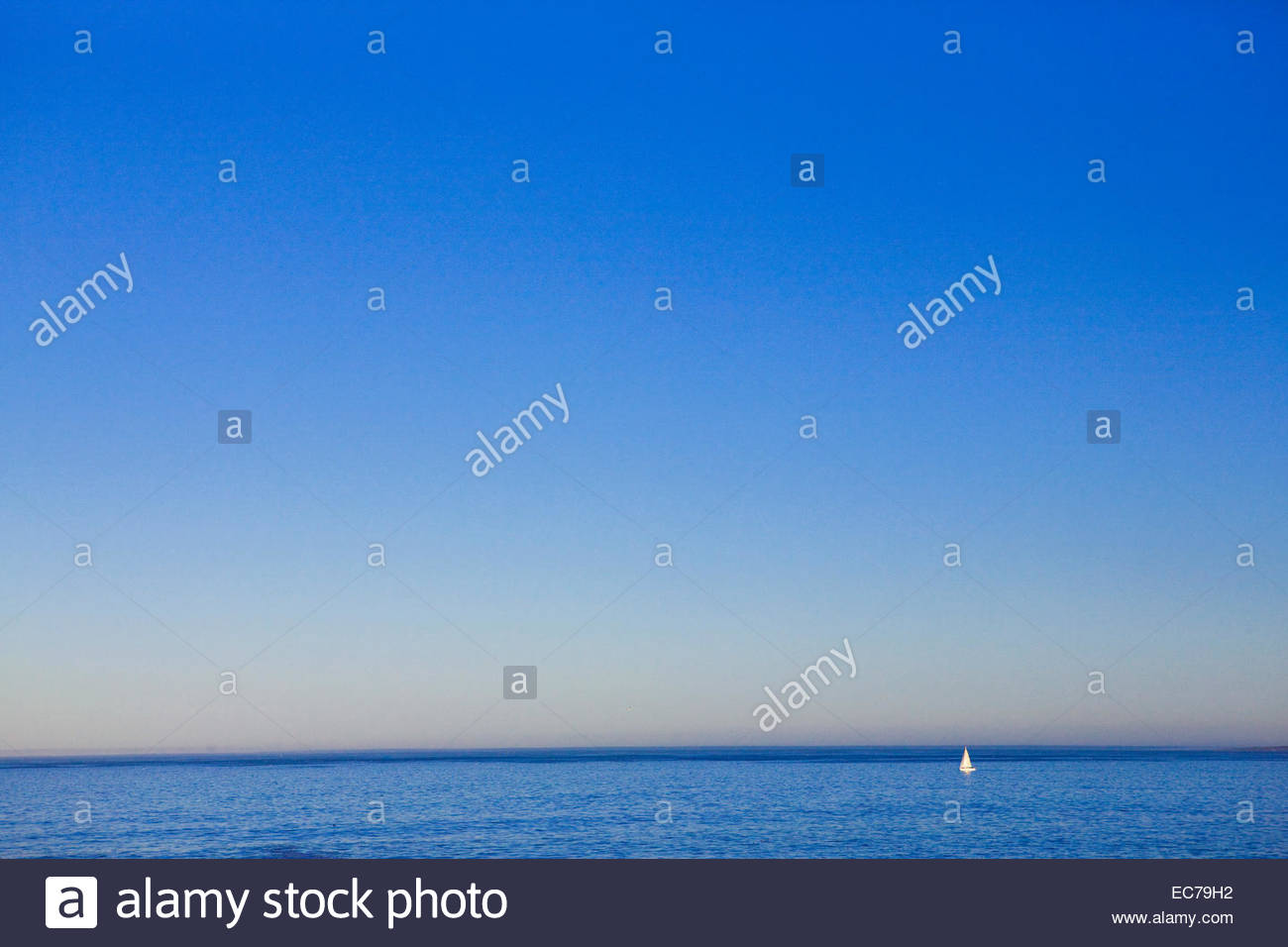 Distant Sail Boat Stock Photos & Distant Sail Boat Stock Images - Alamy
