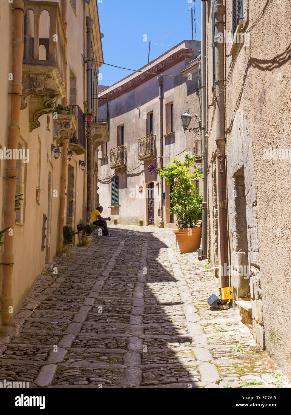 Quartana Paolo Erice Sicily Map Sicily, Erice (sleepy towns in Italy ...