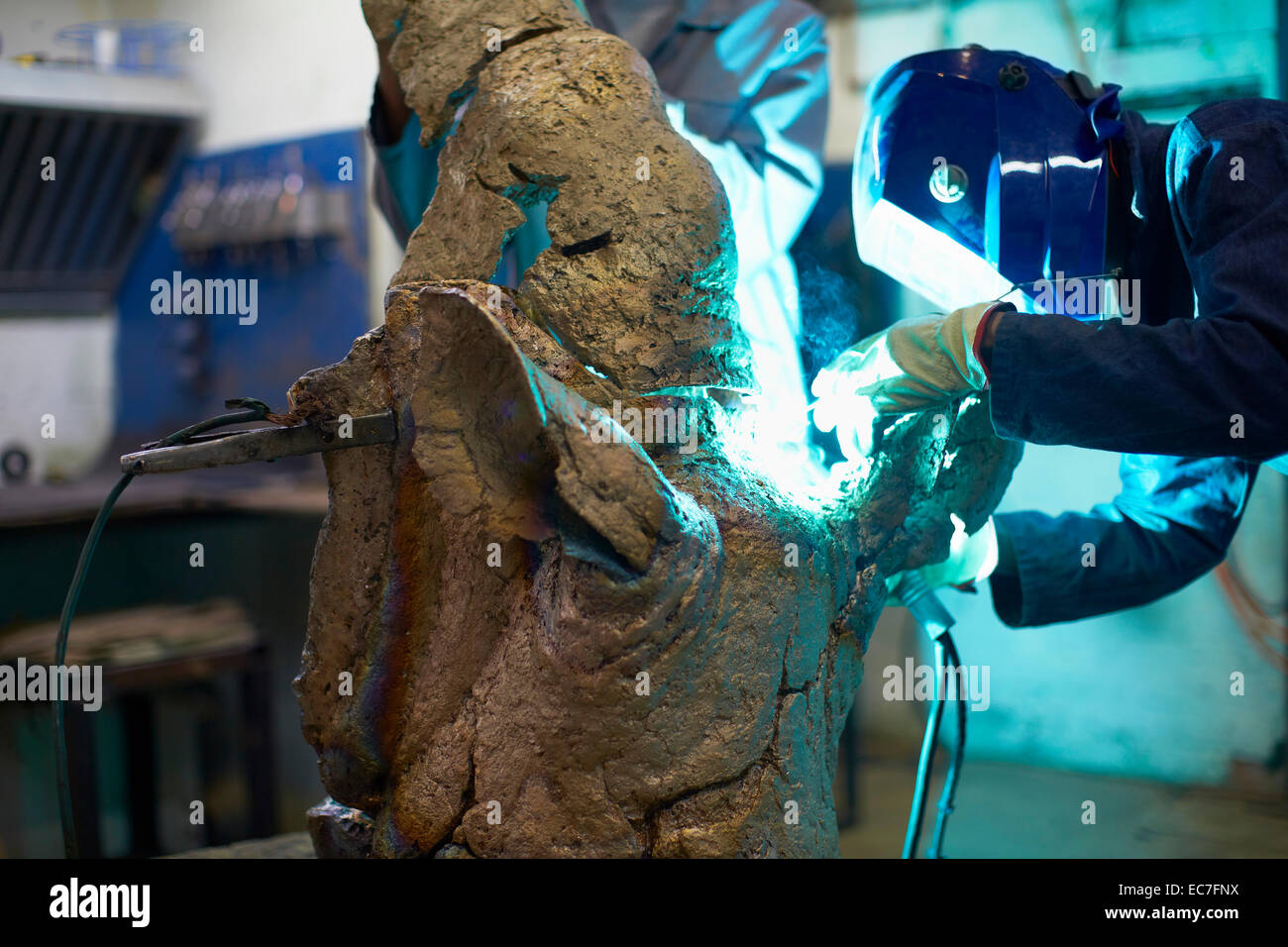 Cast welding hi-res stock photography and images - Alamy