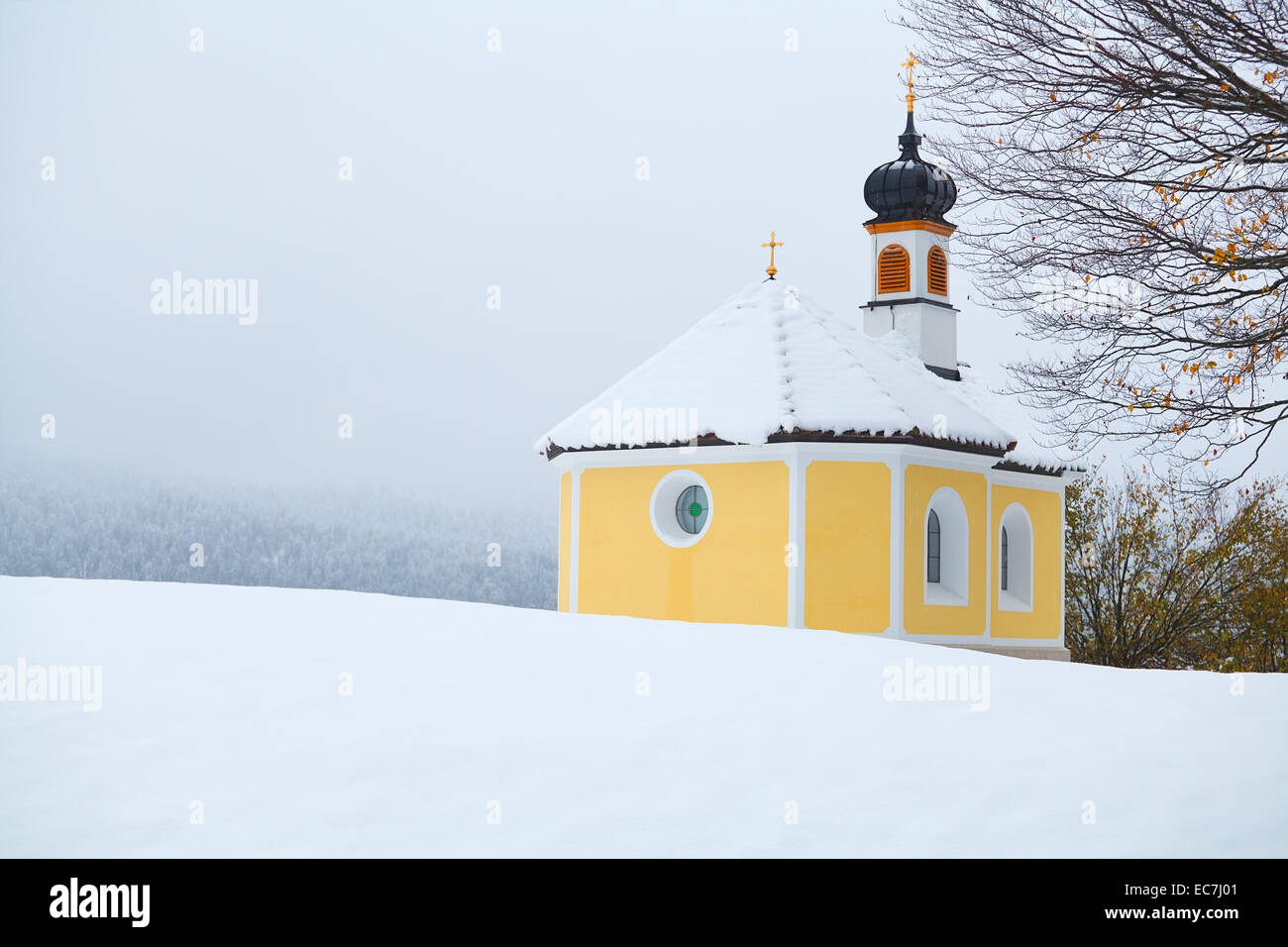 Little alpine church hi-res stock photography and images - Alamy
