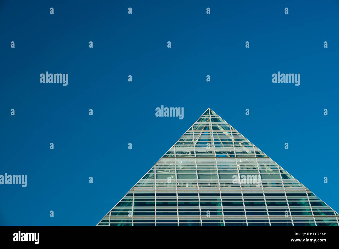 Germany, Baden-Wuerttemberg, Ulm, glass pyramid of central library ...
