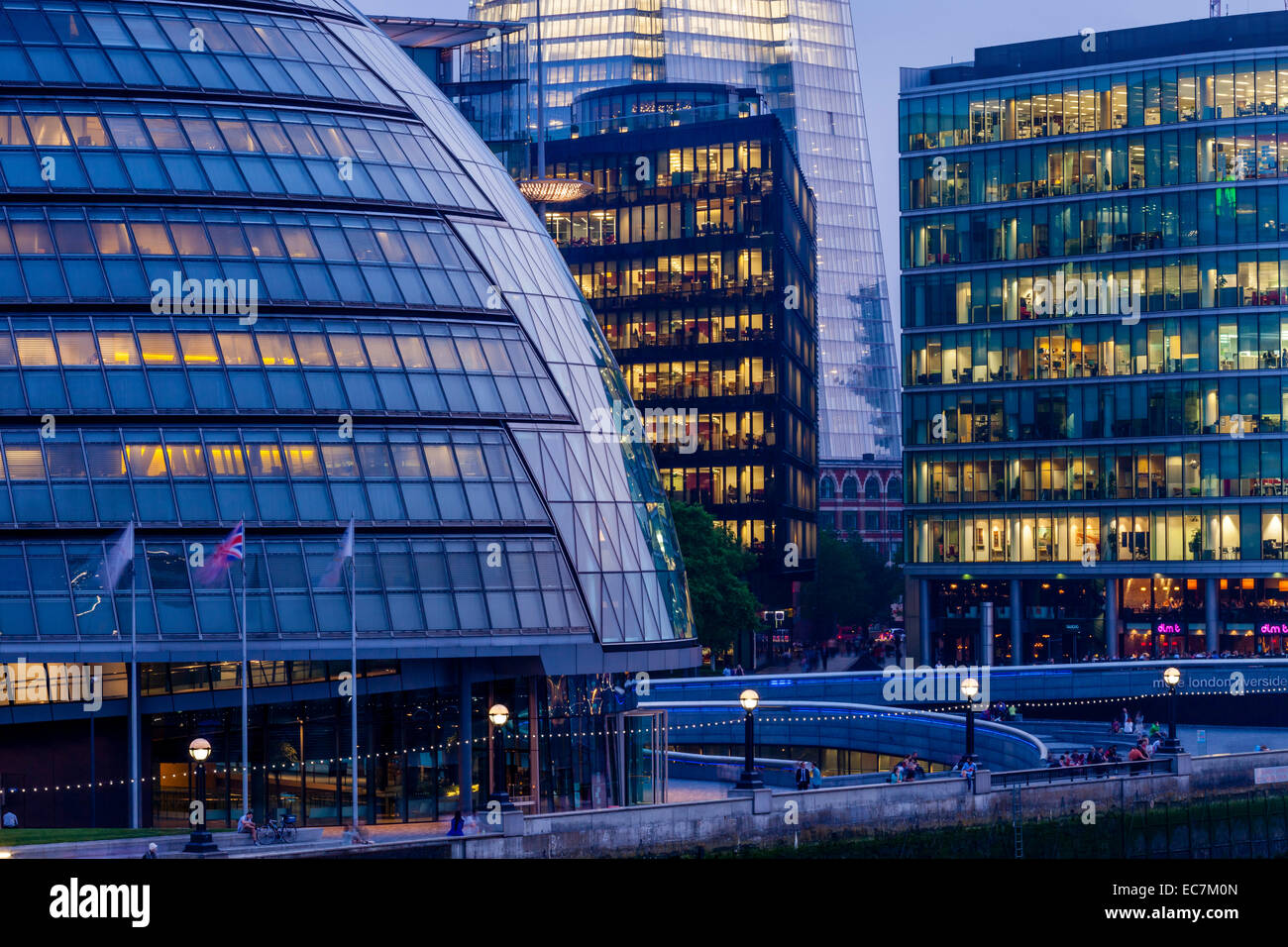 City Hall (London Assembly Building) and The More London Office ...