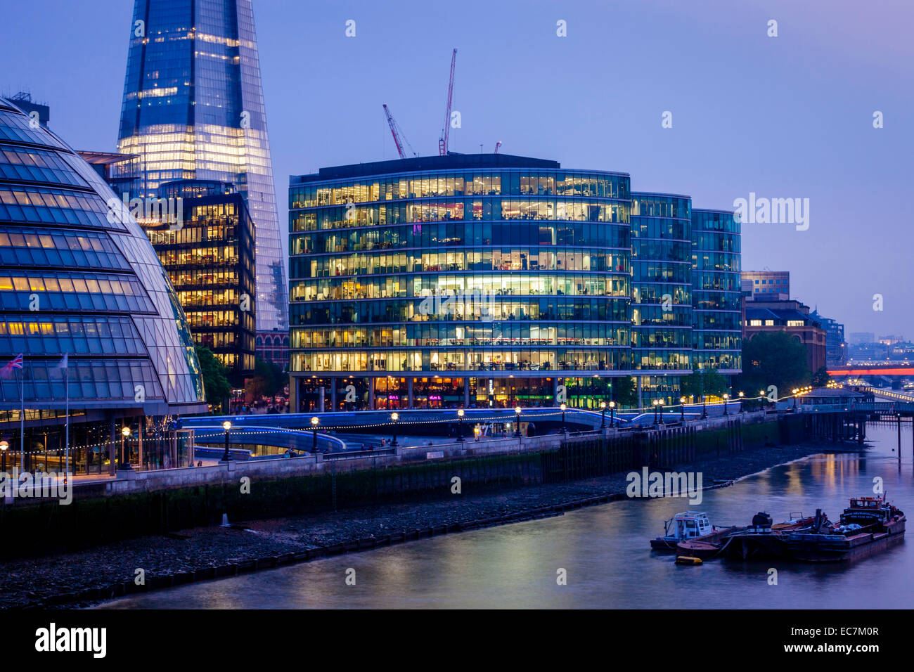 City Hall (London Assembly Building) and The More London Office ...