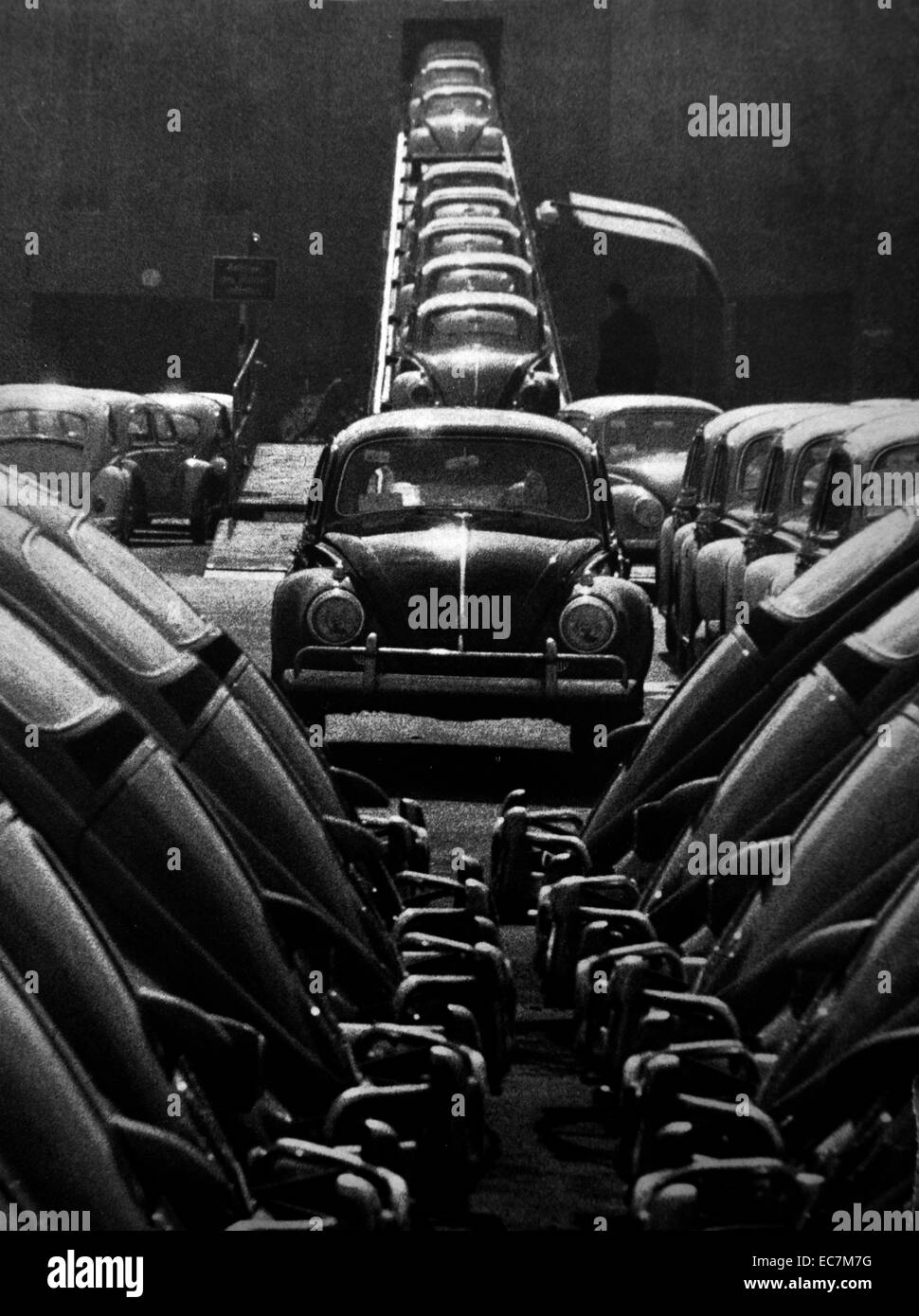 Volkswagen production line in Germany Stock Photo - Alamy