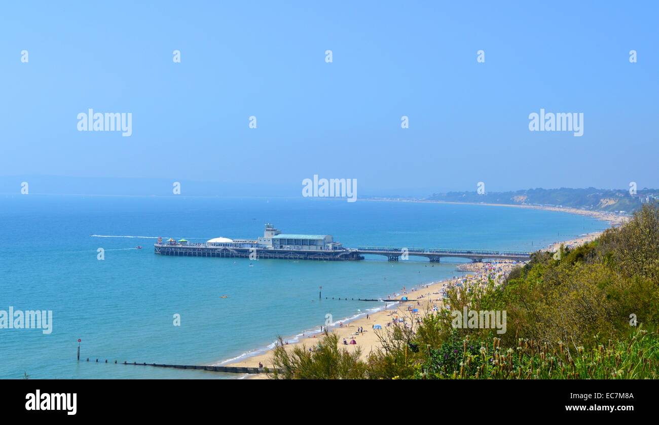 The first pier in Bournemouth consisted of a short wooden jetty that ...