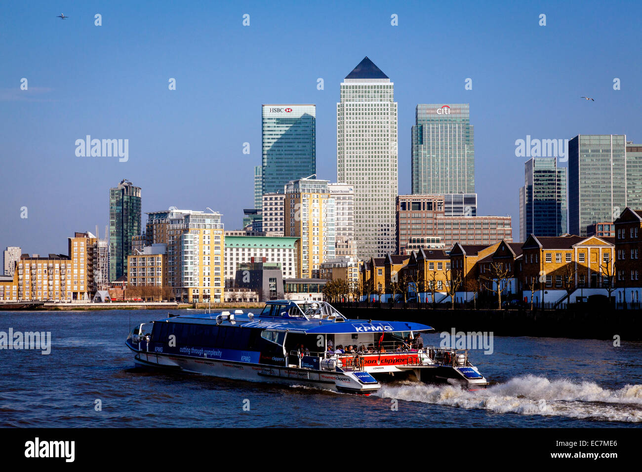 Thames clipper london hi-res stock photography and images - Alamy