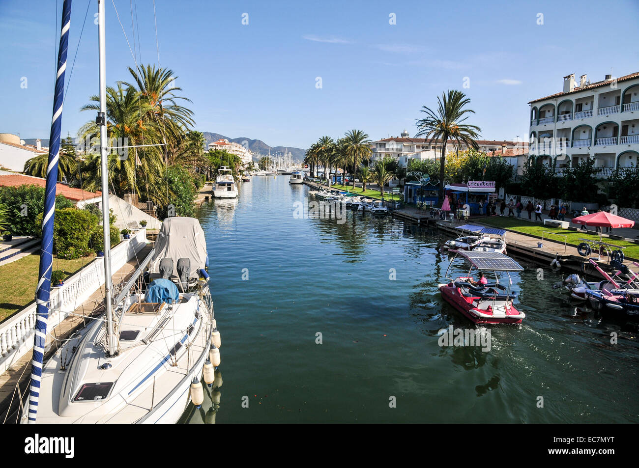 Empuriabrava spain hi-res stock photography and images - Alamy