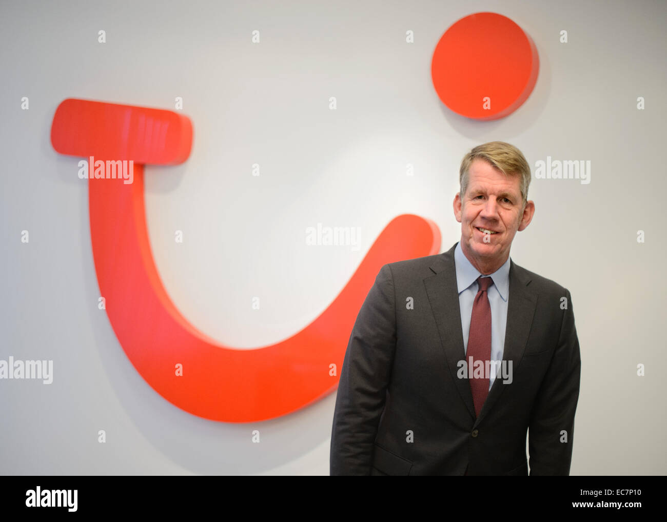 Tui logo in front headquarters hi-res stock photography and images - Alamy