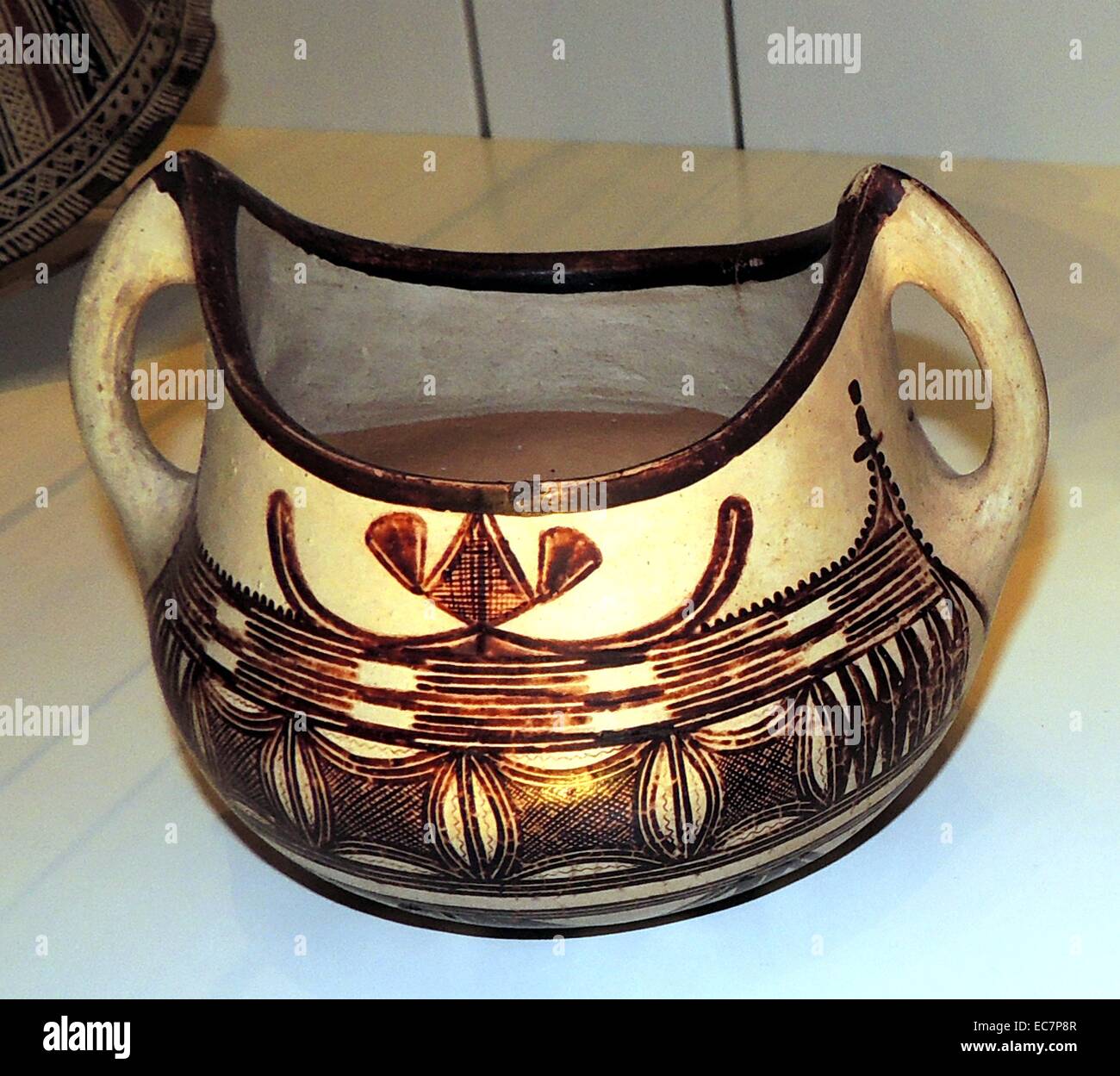 Shallow decorated pottery bowl or dish. Berber (Rif), Morocco, North ...