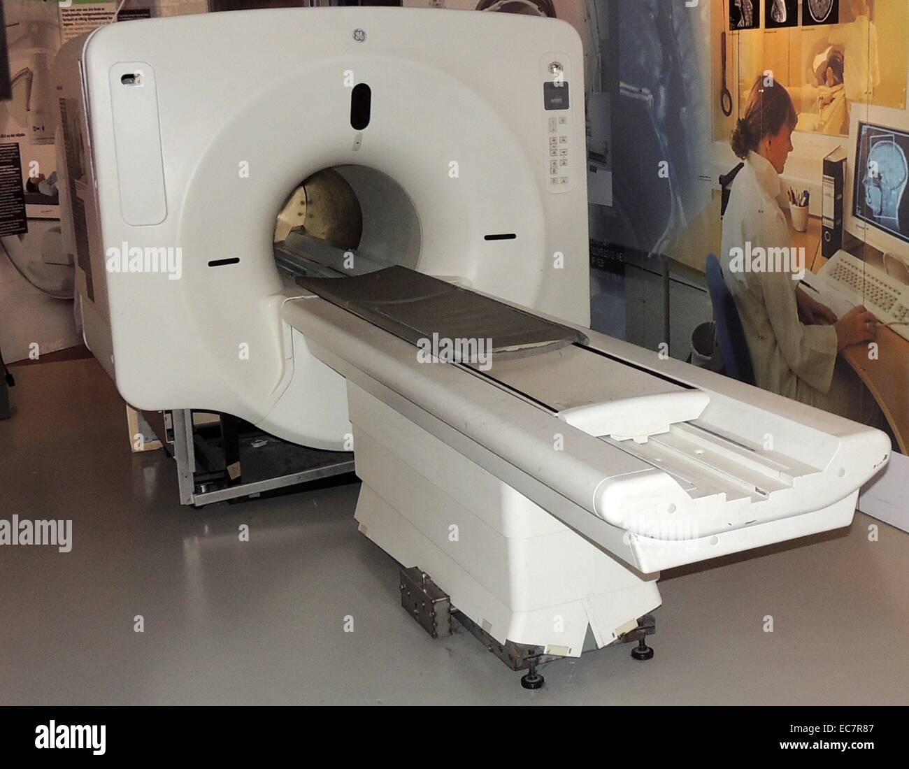 first MRI Scanner introduced to Norway in 1986 Stock Photo - Alamy