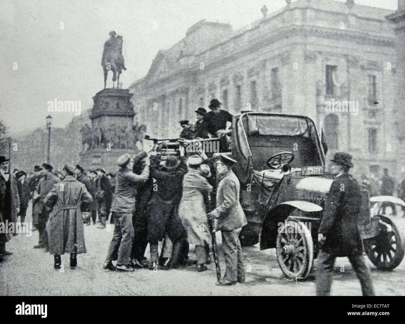 Spartacists during the Spartacist uprising in Germany January 1919 ...
