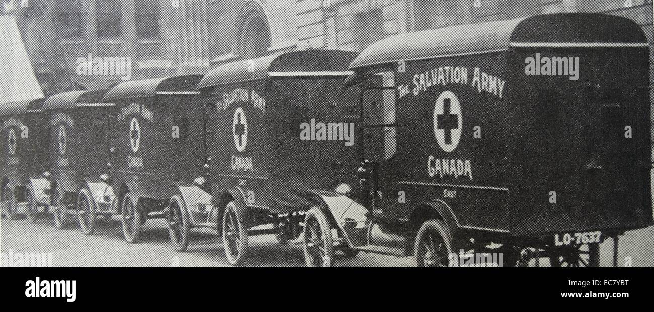Canadian Salvation army ambulances arrive in London for the Red Cross ...