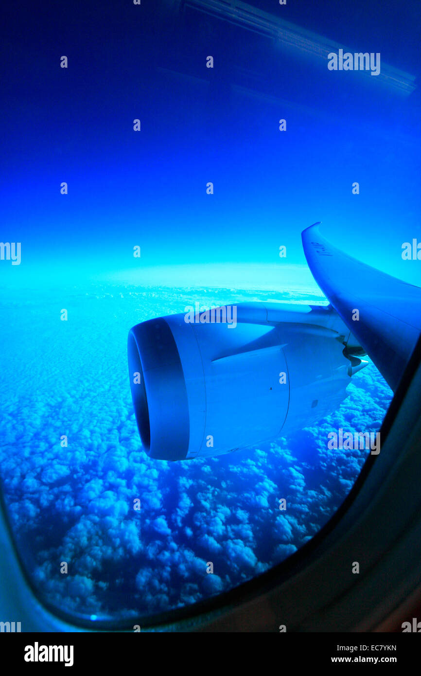 Boeing 787 dreamliner engine hi-res stock photography and images - Alamy