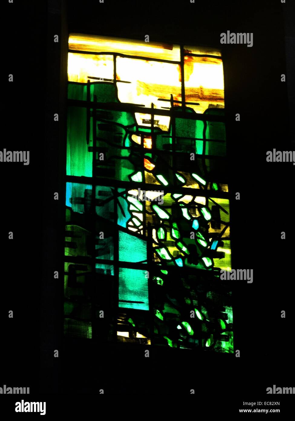 John piper coventry cathedral hi-res stock photography and images - Alamy
