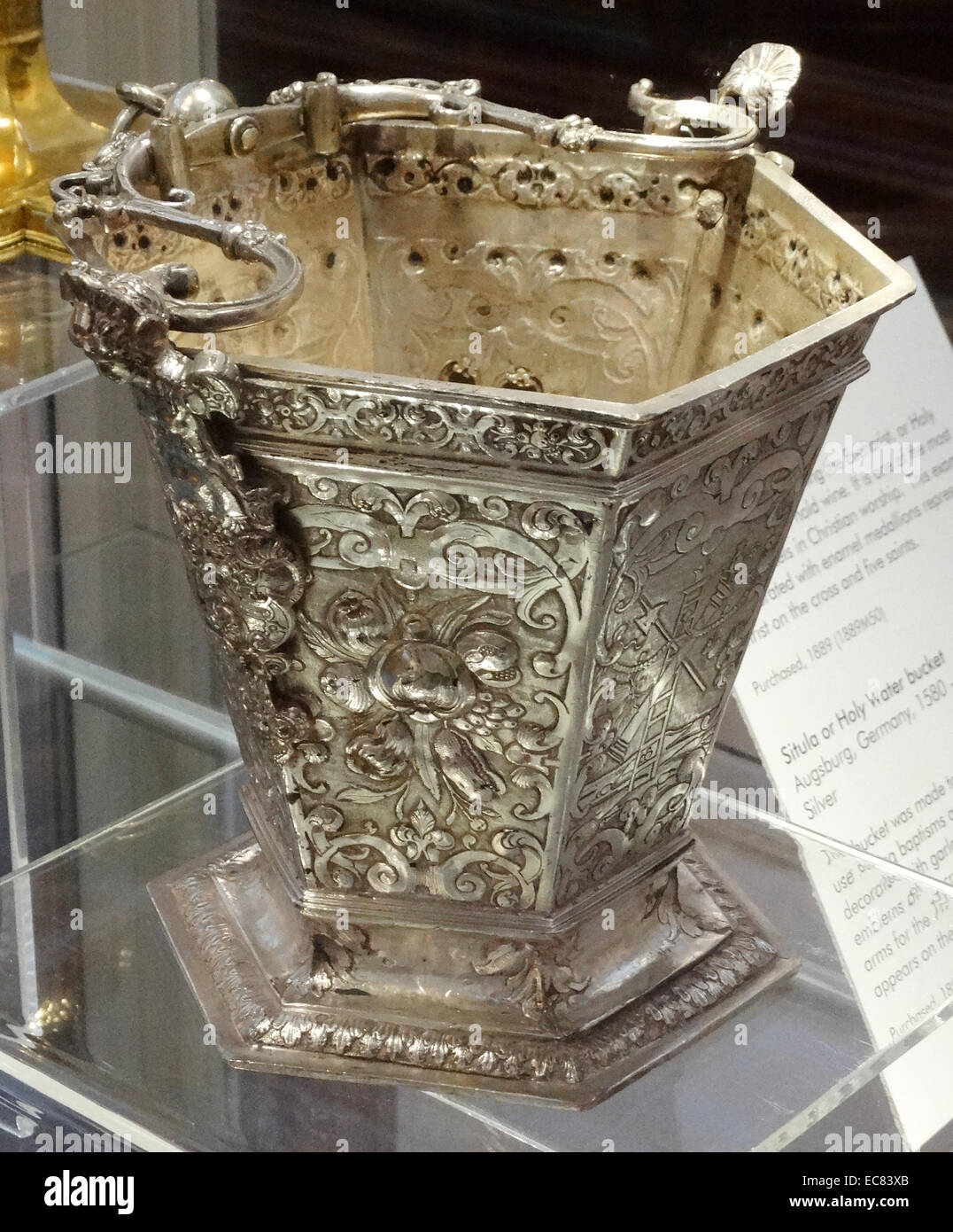 Silver emblems hi-res stock photography and images - Alamy