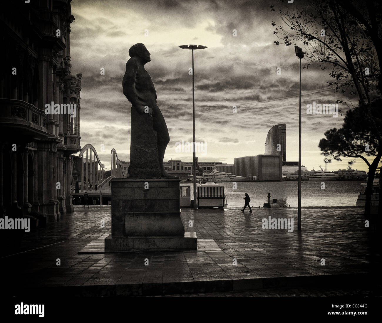 Ròmul Bosch i Alsina statue in Barcelona, Spain Stock Photo - Alamy