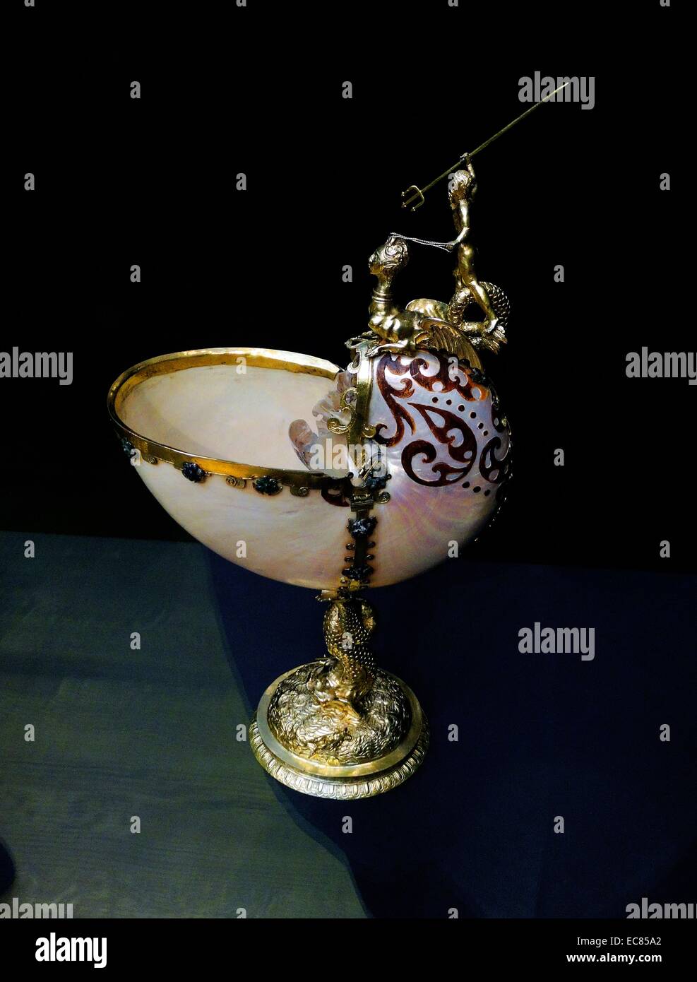 Silver gilt hi-res stock photography and images - Alamy