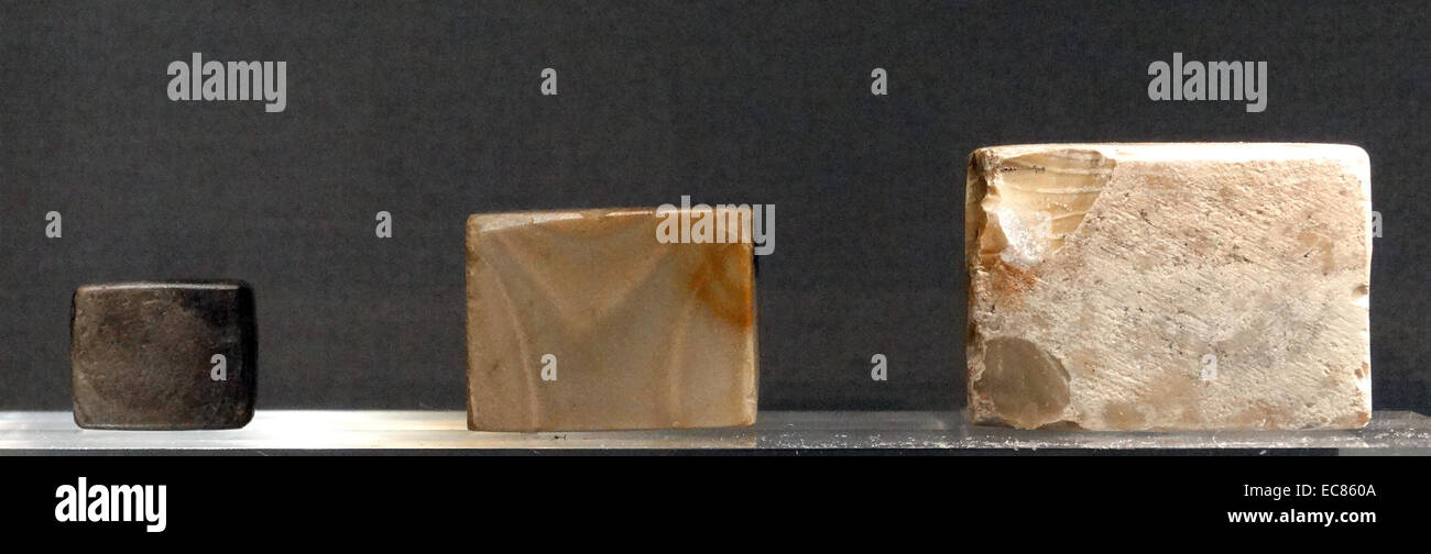 Stone weights hi-res stock photography and images - Alamy