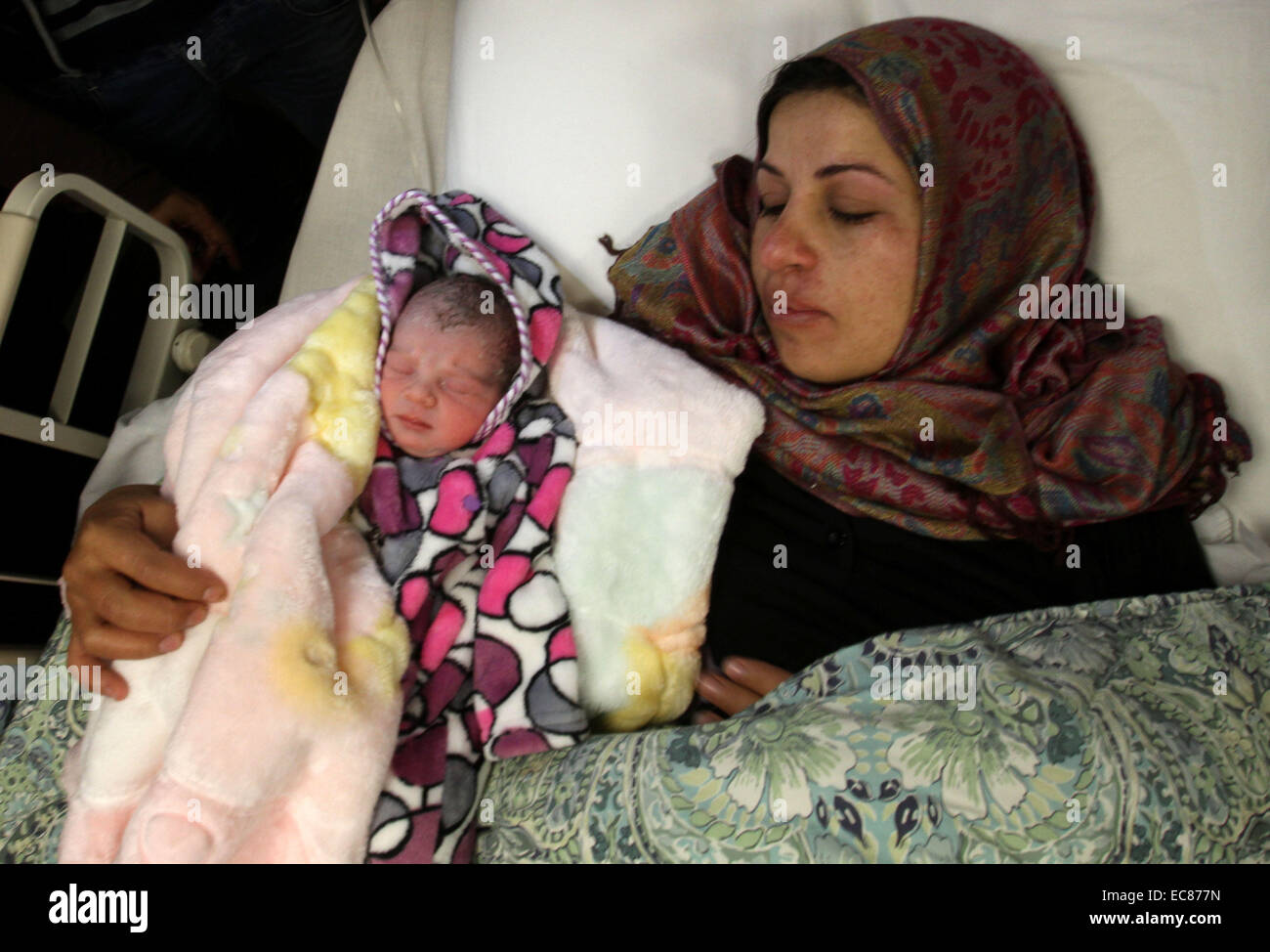 Nablus, Palestinian Territory. 10th Dec, 2014. Samira, the wife of ...