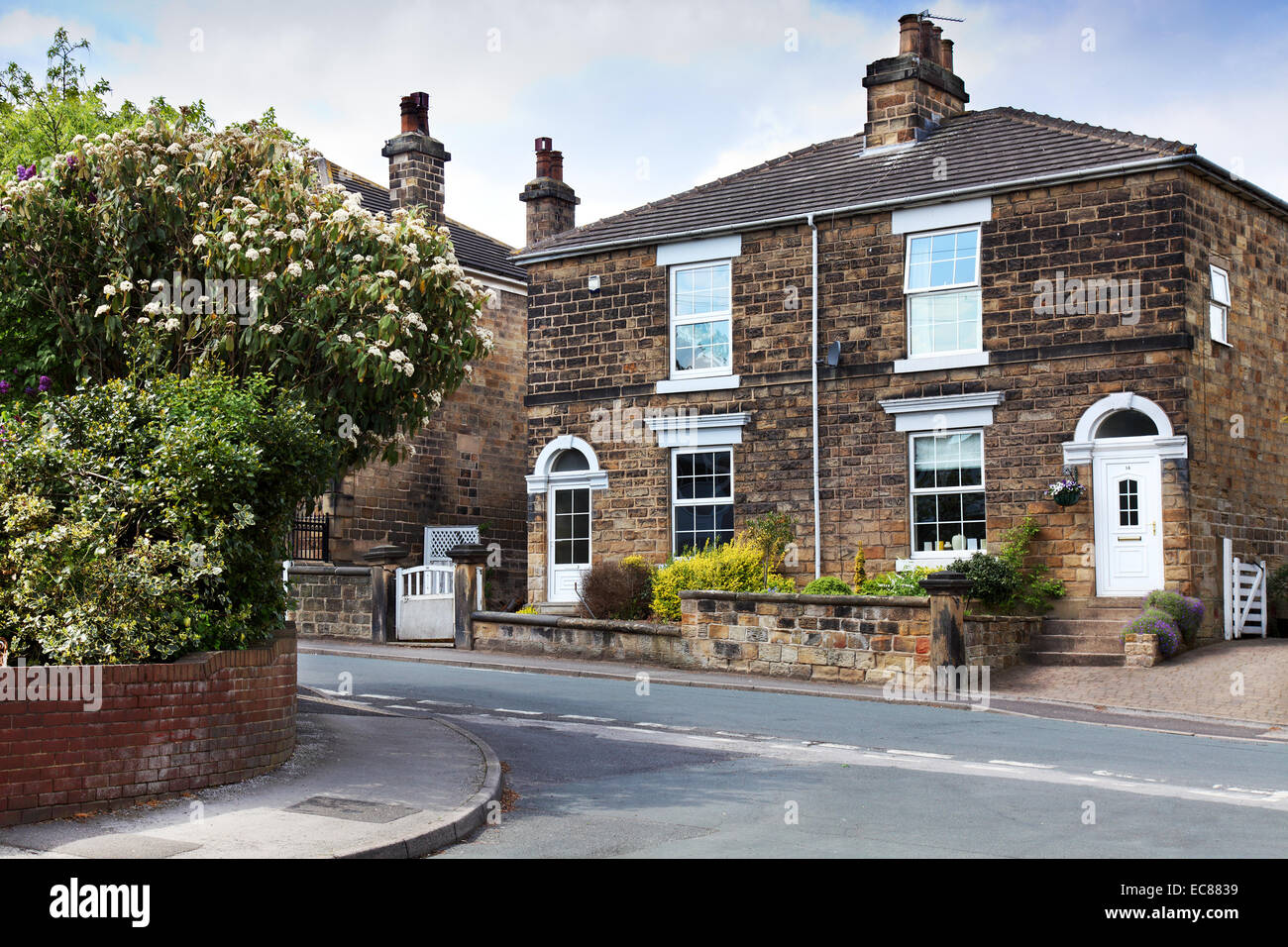 English street view Stock Photo - Alamy