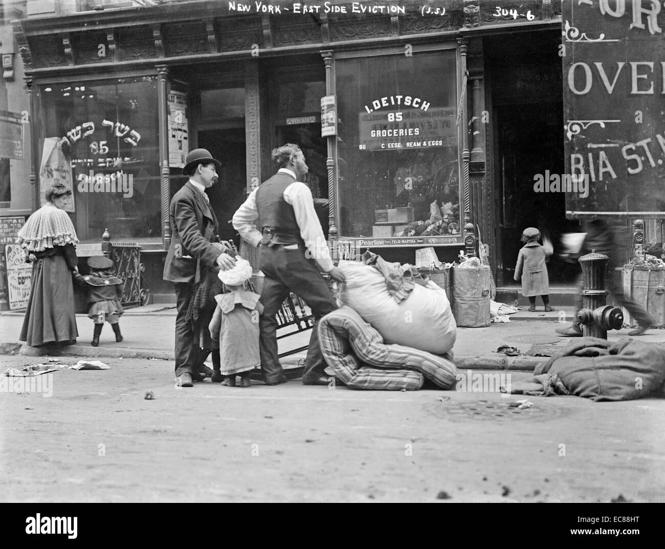 Poor jewish family Black and White Stock Photos & Images - Alamy
