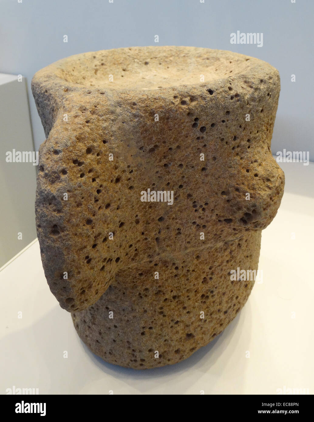 Offering stands from Golan. Over 6,500-5,500 years ago, made from ...
