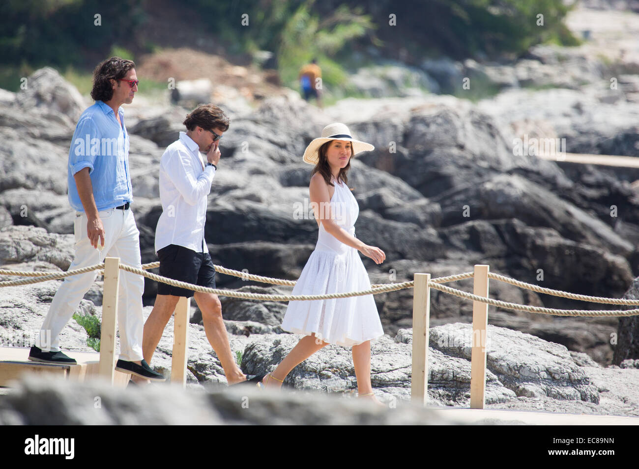 Fabiola Beracasa and Jason Beckman take their son Julien and friends to ...
