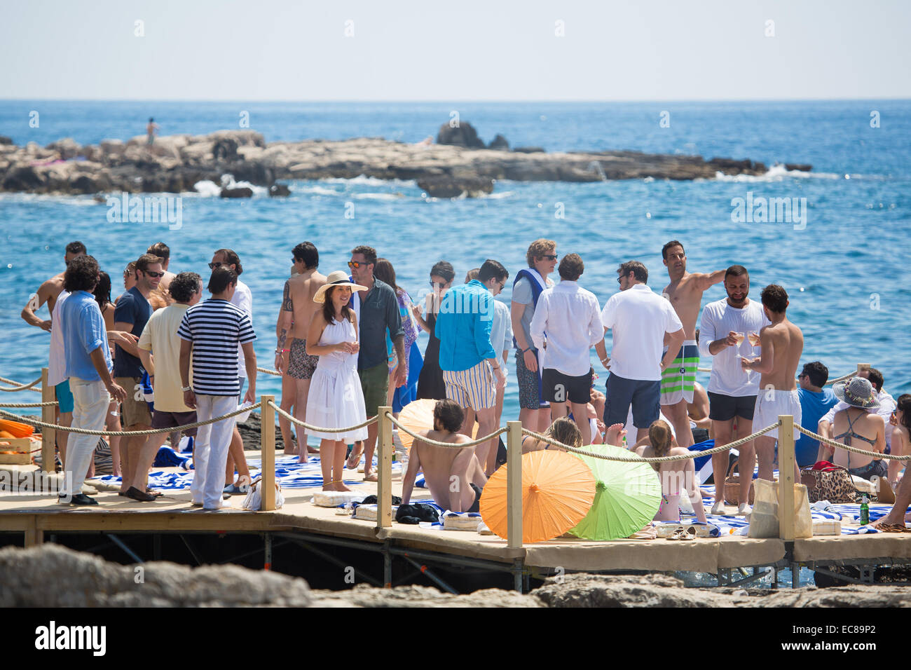Fabiola Beracasa and Jason Beckman take their son Julien and friends to ...