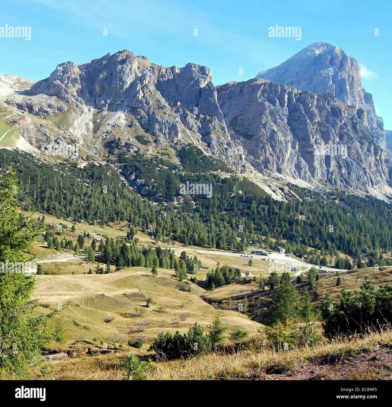 Tofana di rozes near falzarego pass hi-res stock photography and images ...
