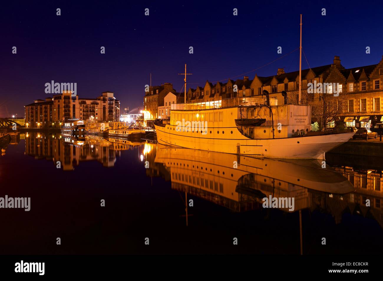 Leith Docks early in the morning Stock Photo - Alamy