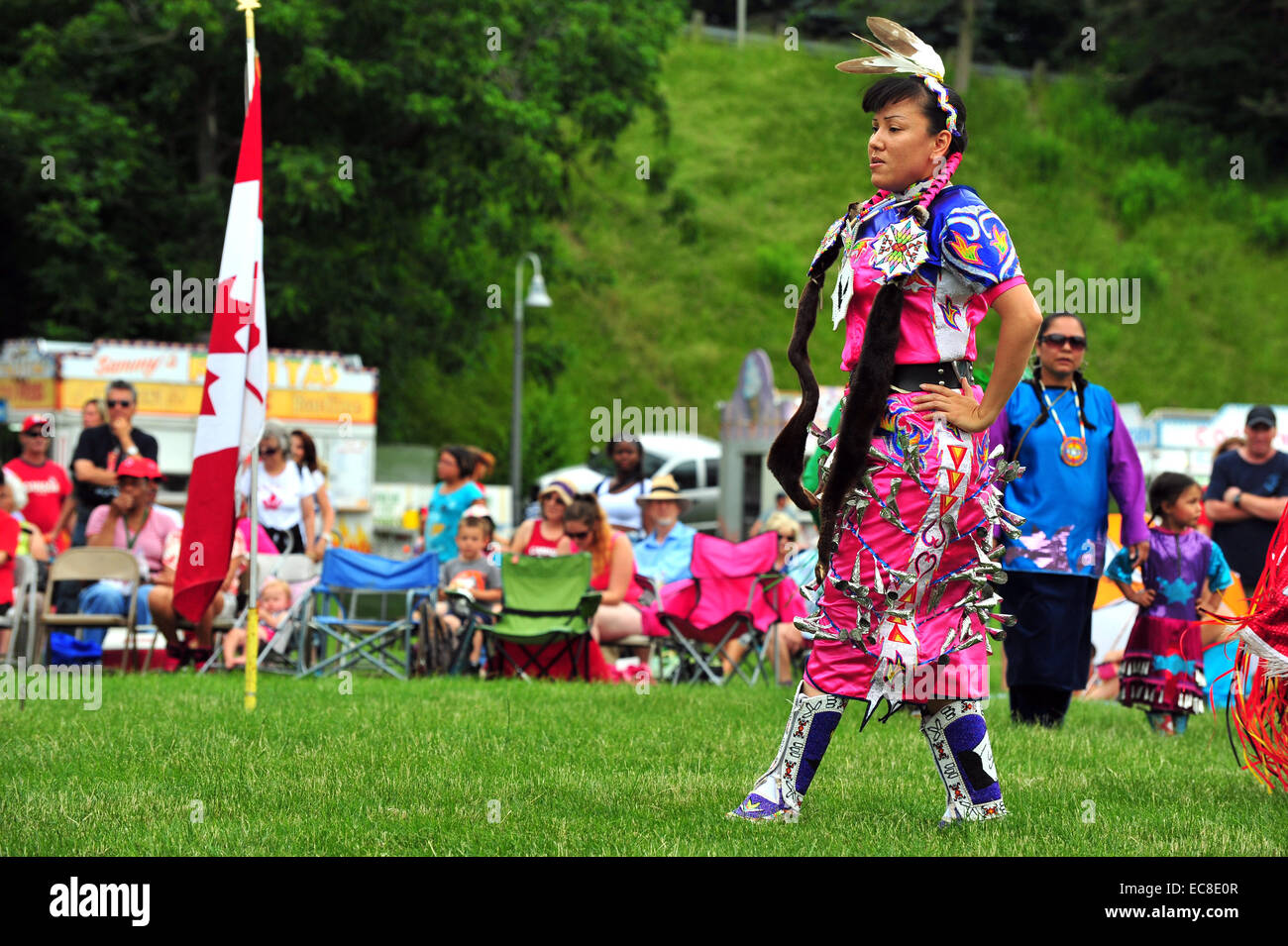 Native canadian ceremonies hi-res stock photography and images - Alamy