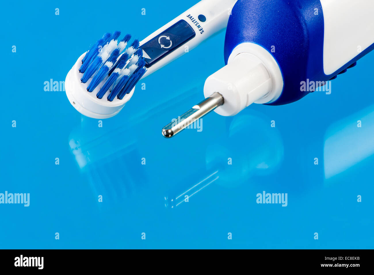 Dental hygiene with an electrical toothbrush Stock Photo - Alamy