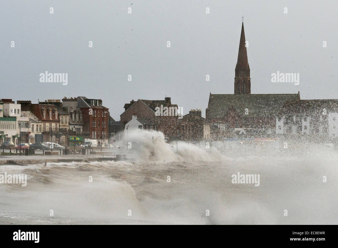 Scotland. 10th Dec, 2014. Massive Waves hitting the west of scotland ...