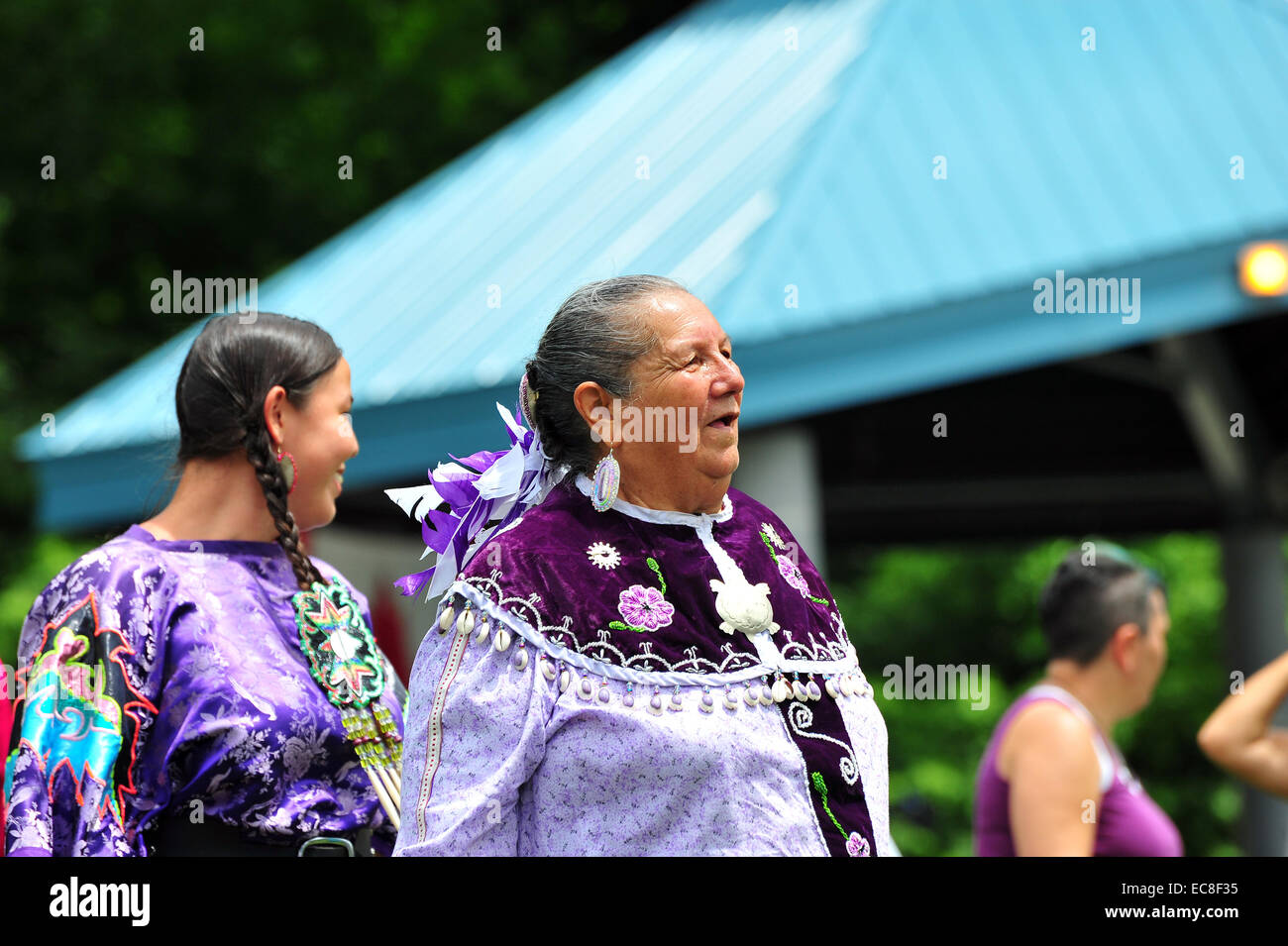 Indigenous cloths hi-res stock photography and images - Alamy