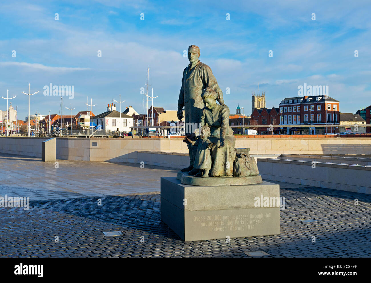 Sculpture by Neil Hadlock at Hull Marina, Humberside, East Yorkshire ...