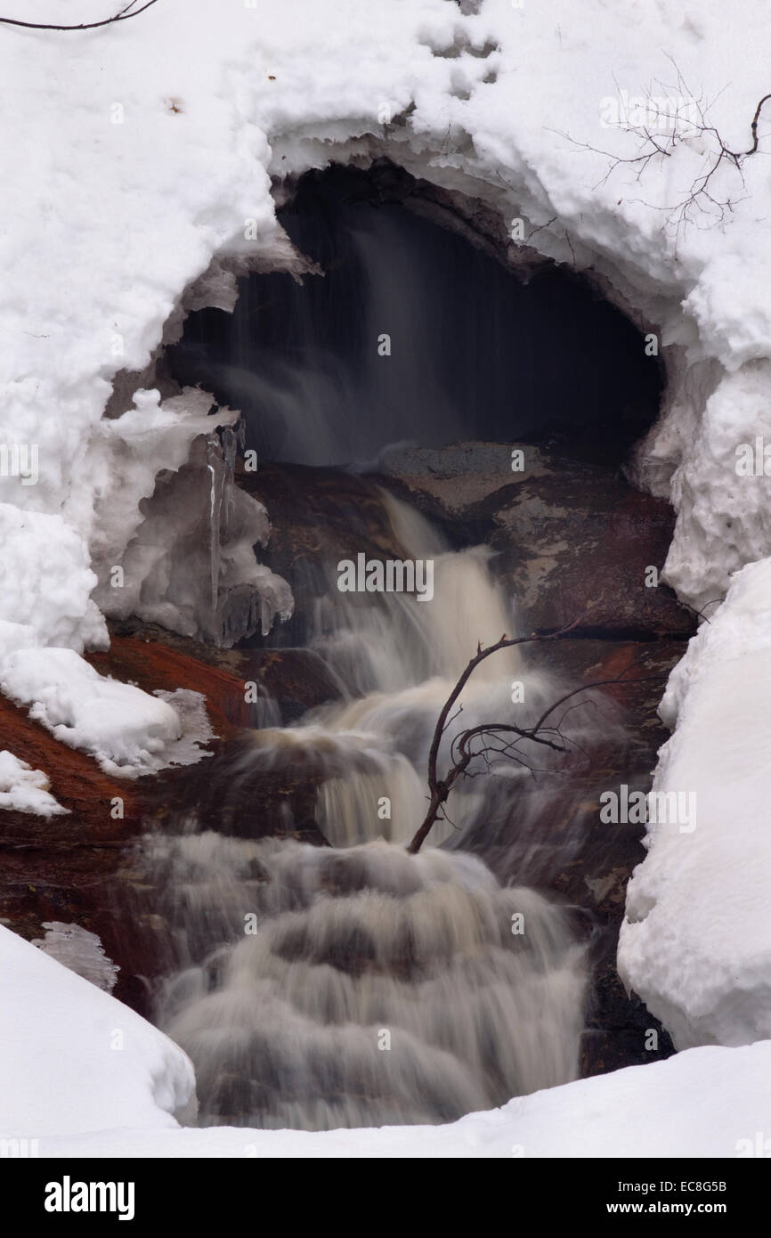 Michigan upper peninsula snow hi-res stock photography and images - Alamy