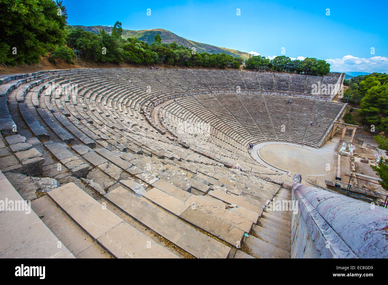 Epidaurus amphitheatre greece hi-res stock photography and images - Alamy