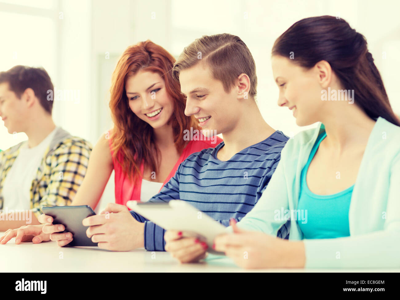 Watching presentation school hi-res stock photography and images - Alamy
