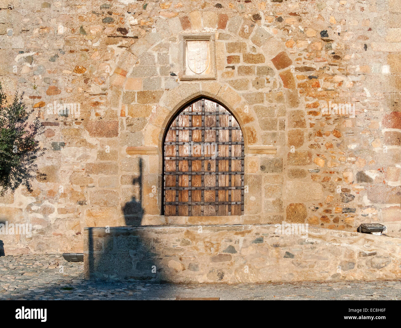 Medieval gate bars hi-res stock photography and images - Alamy