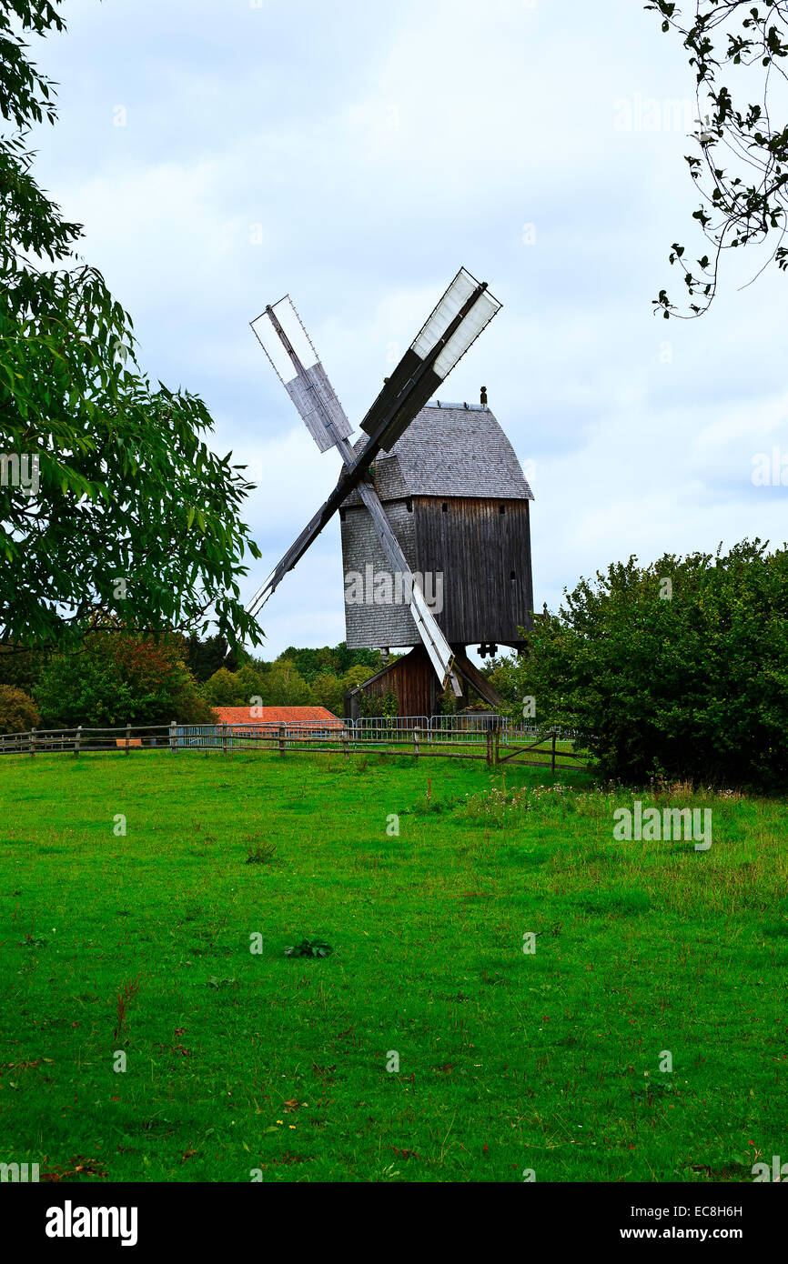 Windmill energy hi-res stock photography and images - Alamy