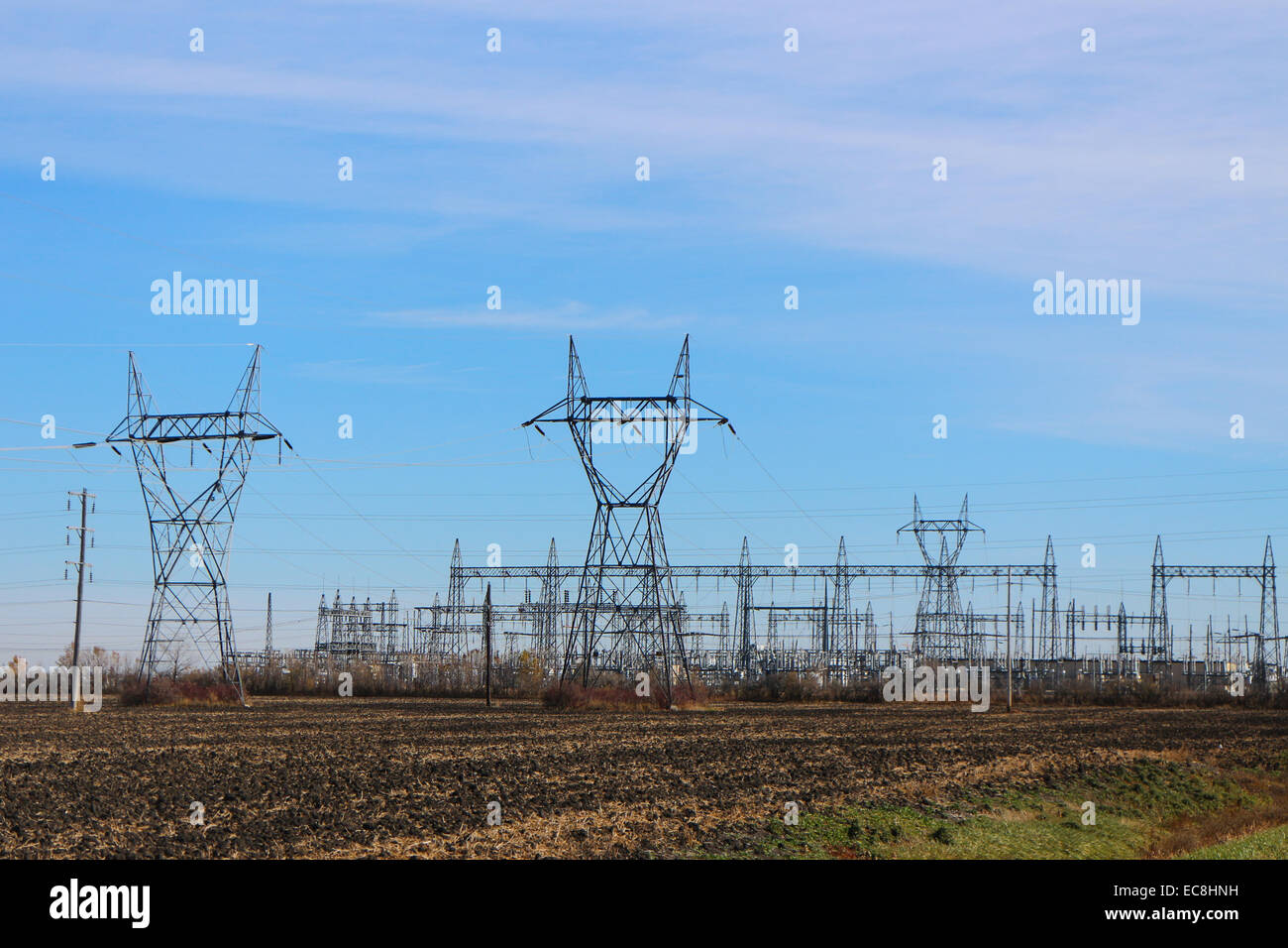 Smart grid power station hi-res stock photography and images - Alamy