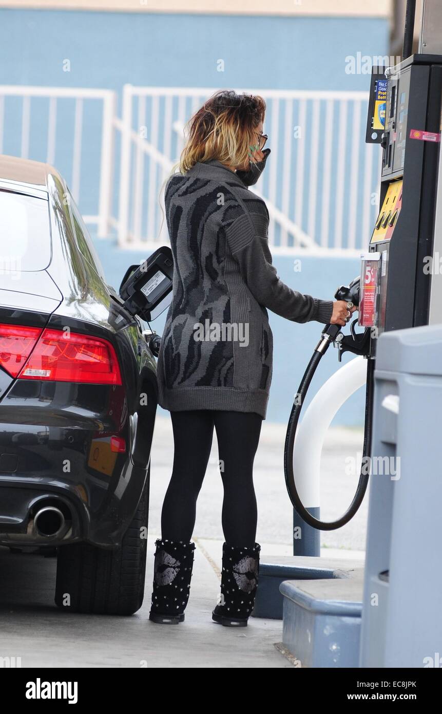 Vanessa hudgens car hi-res stock photography and images - Alamy