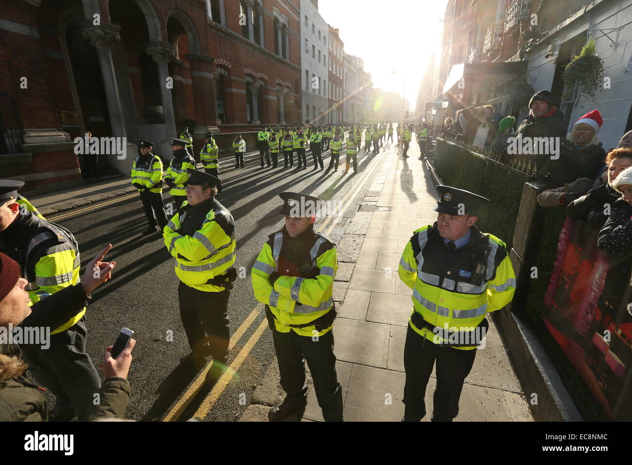 Irish police road block hi-res stock photography and images - Alamy