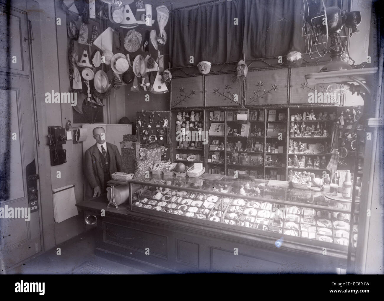 Victorian shop interior hi-res stock photography and images - Alamy