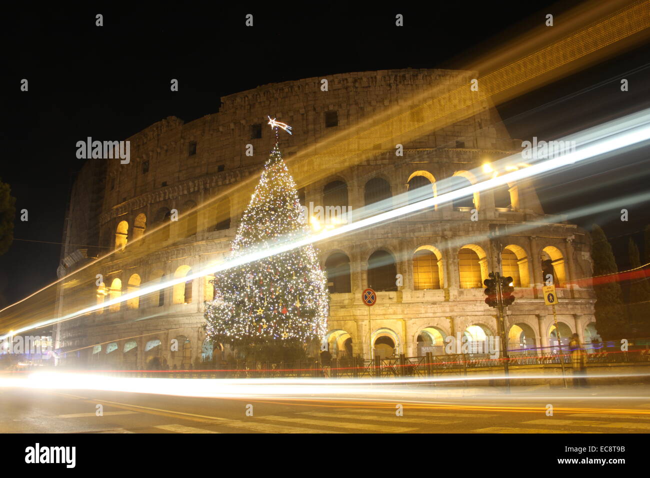 Colosseum night light trail in rome hi-res stock photography and images ...