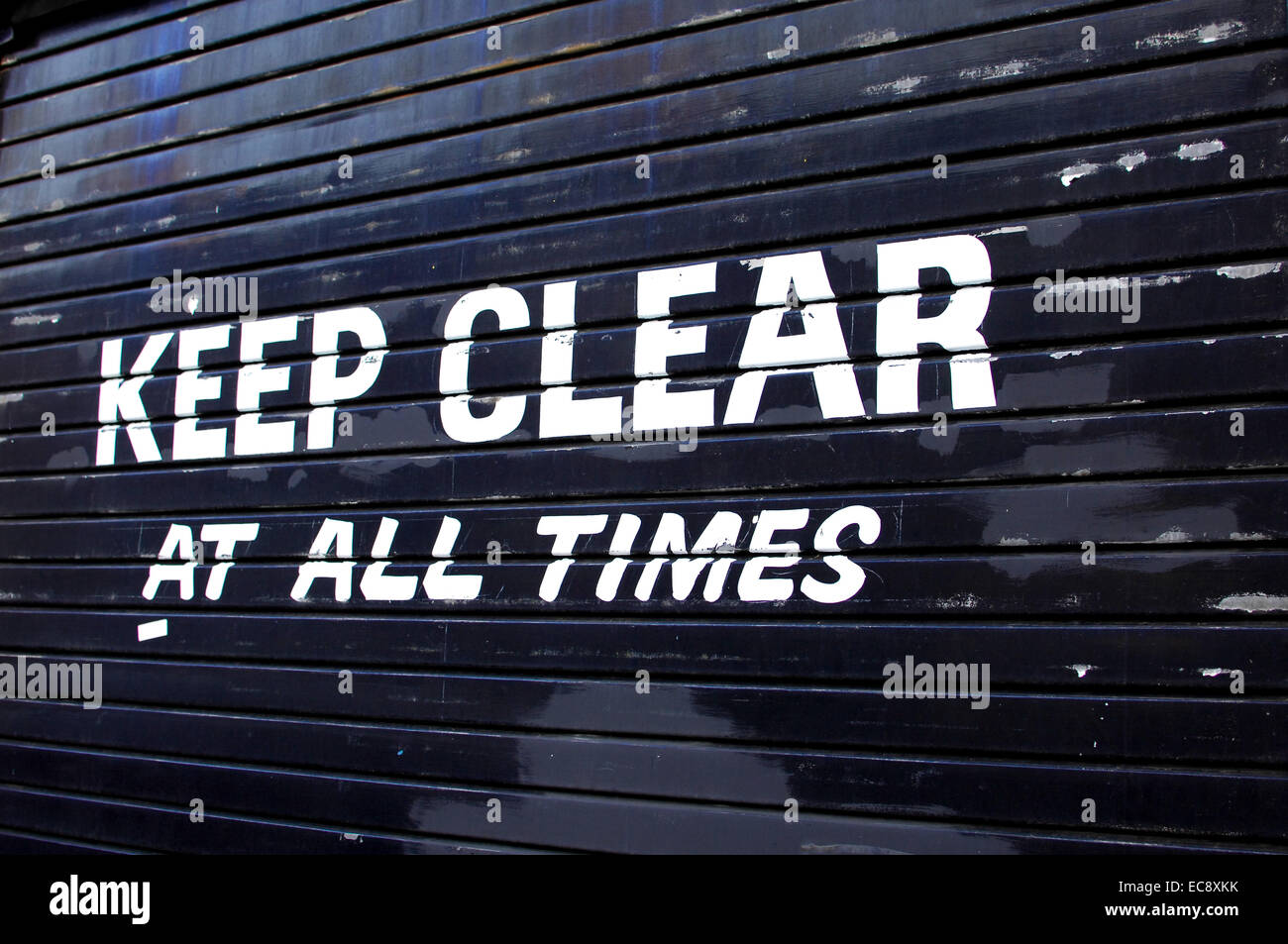 Keep clear at all times sign Stock Photo - Alamy