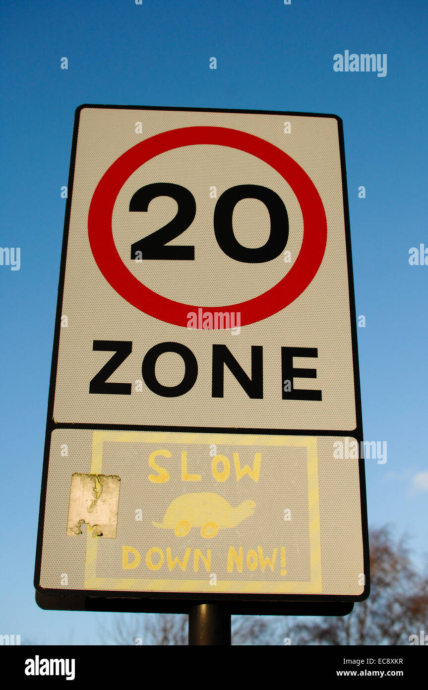 Slow speed 20 mph sign Stock Photo - Alamy Slow speed 20 mph sign Stock Photo - Alamy
