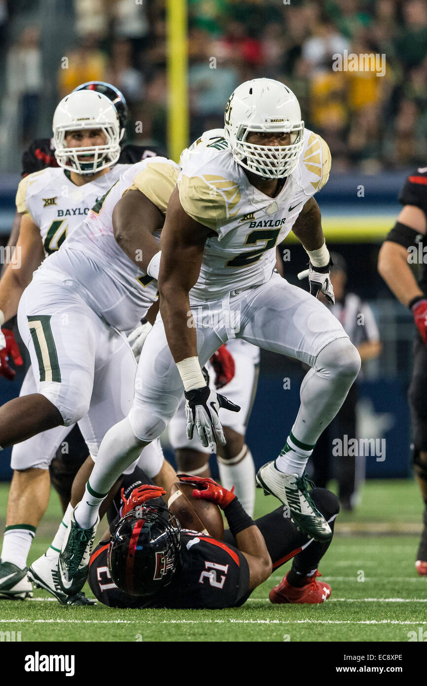 November 29, 2104: Baylor Bears defensive end Shawn Oakman (2 ...